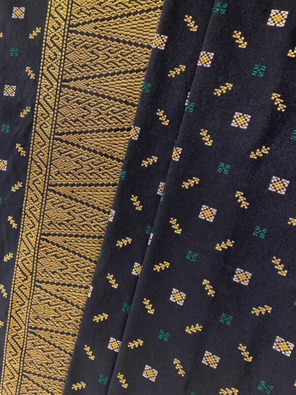 Kain Tenunan Arap Gegati – Koleksi Husnaa