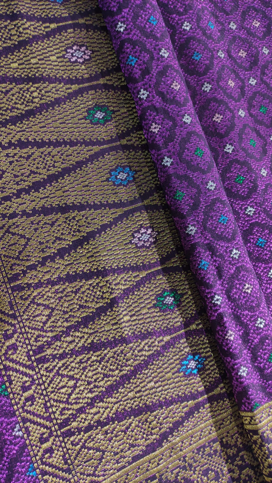 Kain Tenunan SiLubang Bangsi – Koleksi Husnaa